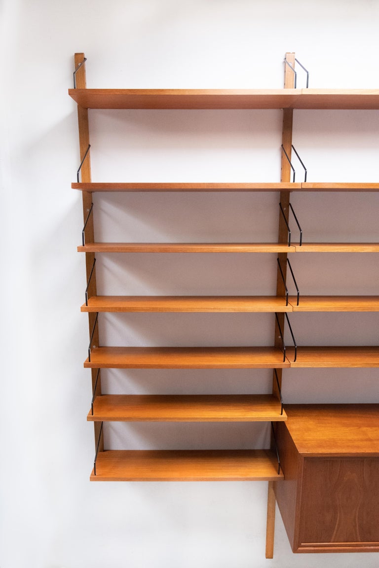 Poul Cadovius Floating Wall System, 1960s at 1stDibs