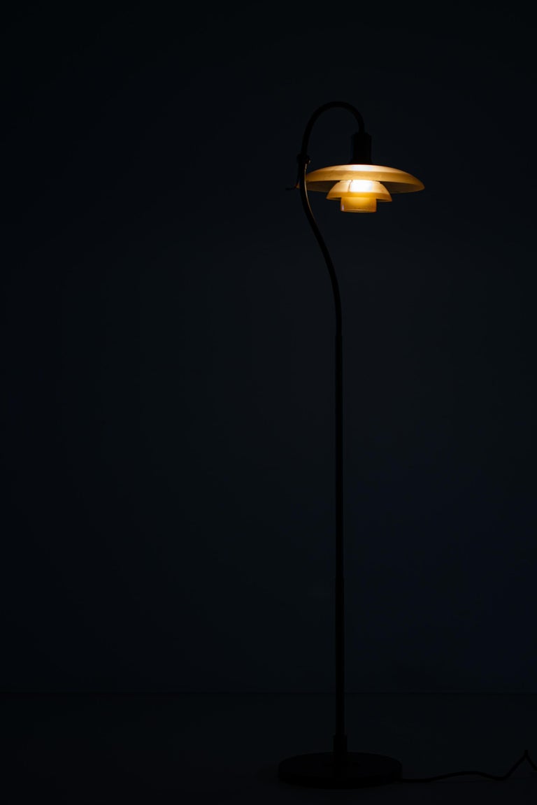 Poul Henningsen Floor Lamp 'the question mark' by Louis Poulsen in ...
