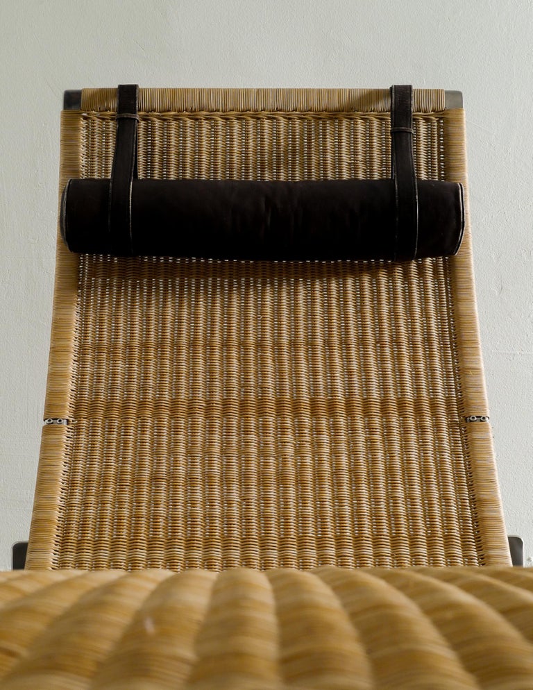 Poul Kjaerholm "PK24" Chaise Lounge Chair Produced by E Kold ...