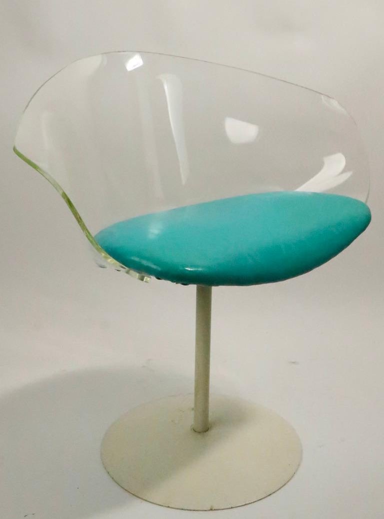 Pair of Lucite Shell Swivel Chairs For Sale at 1stDibs