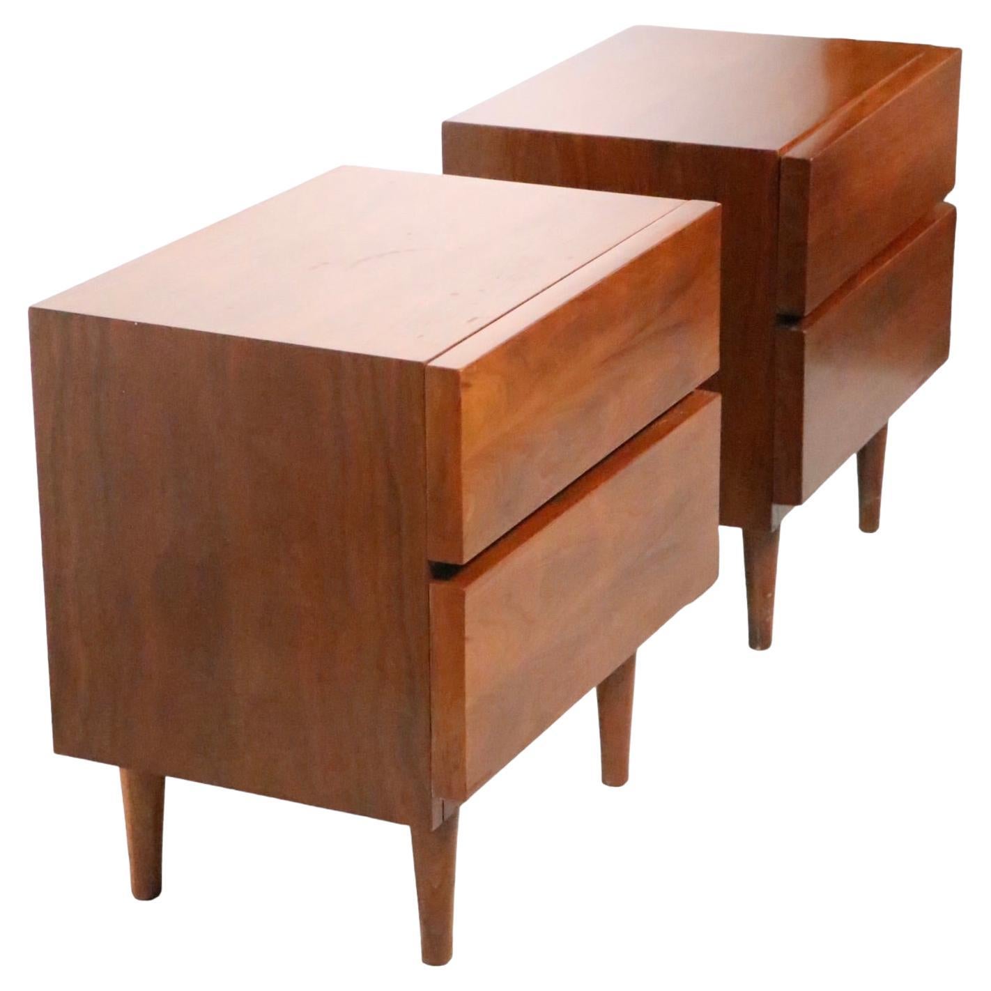 Pair Mid-Century Modern Wave Front Night Stands at 1stDibs