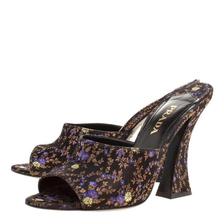 Prada Black Floral Silk Brocade Mule Sandals Size 39 For Sale at 1stDibs