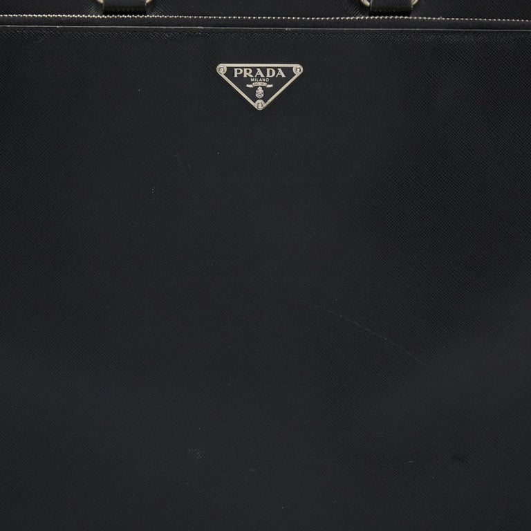 Prada Black Saffiano Leather Laptop Bag For Sale at 1stDibs