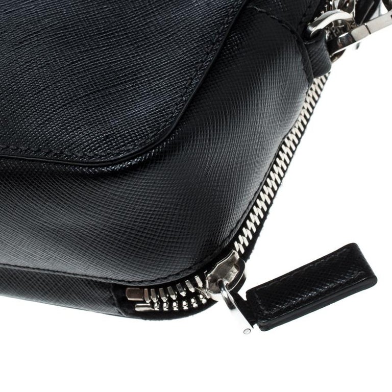 Prada Black Saffiano Leather Portfolio Zip Clutch For Sale at 1stDibs