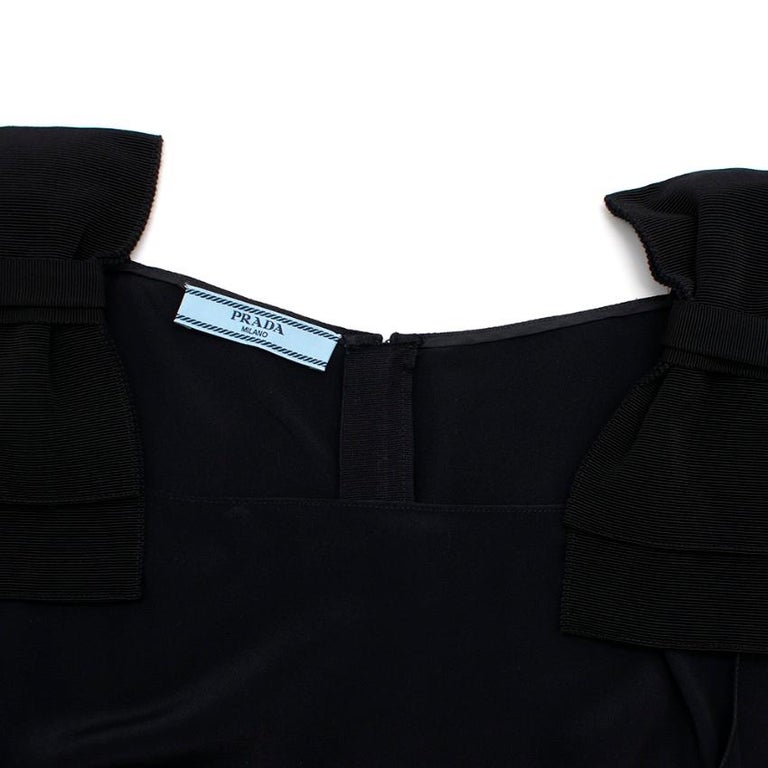 Prada Bow Embellished Fitted Pleated Top - Size US 4 For Sale at 1stDibs