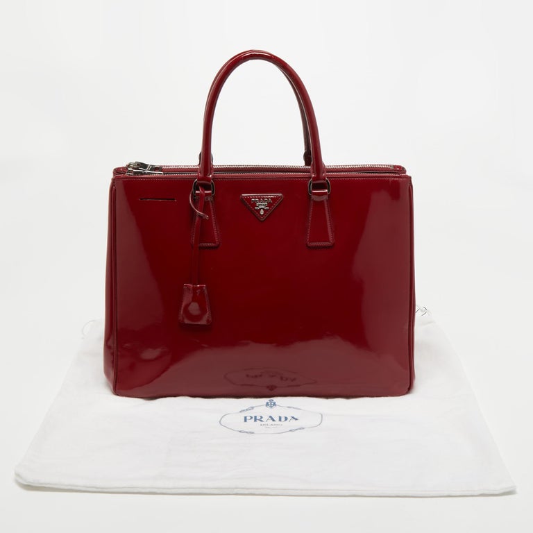 Prada Red Patent Leather Large Galleria Double Zip Tote For Sale at 1stDibs