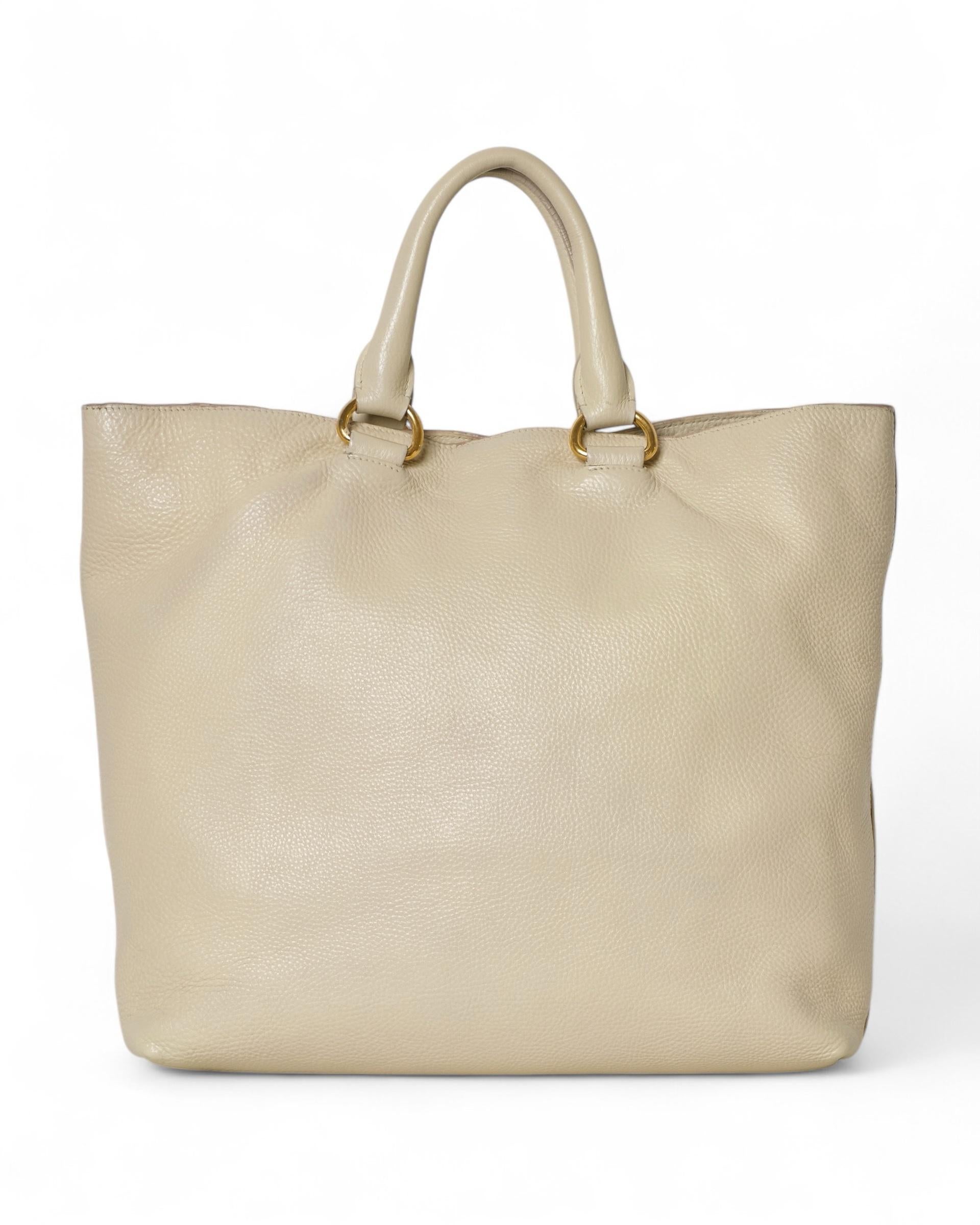 Prada Shopper Vertical Beige Hammered Leather For Sale at 1stDibs