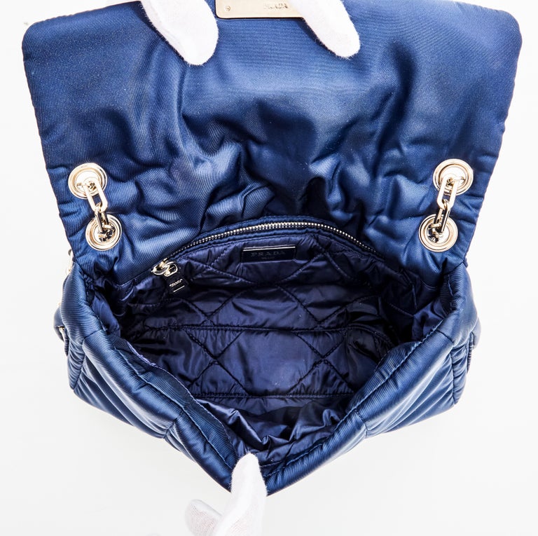 Prada Square Quilted Navy Puffer Flap Bag For Sale at 1stDibs
