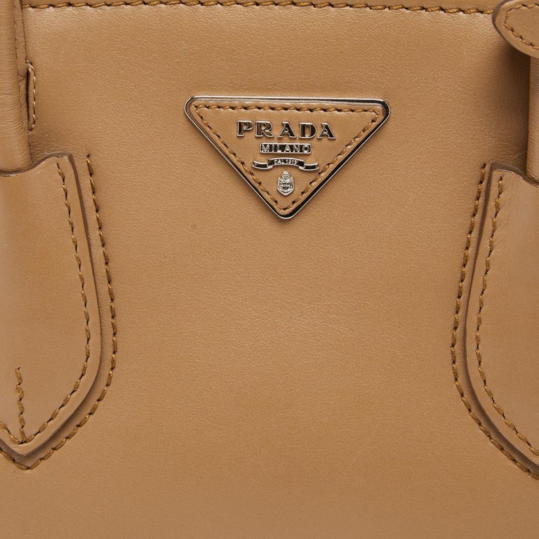 Prada Tan Leather Twin Pocket Double Handle Tote For Sale at 1stDibs