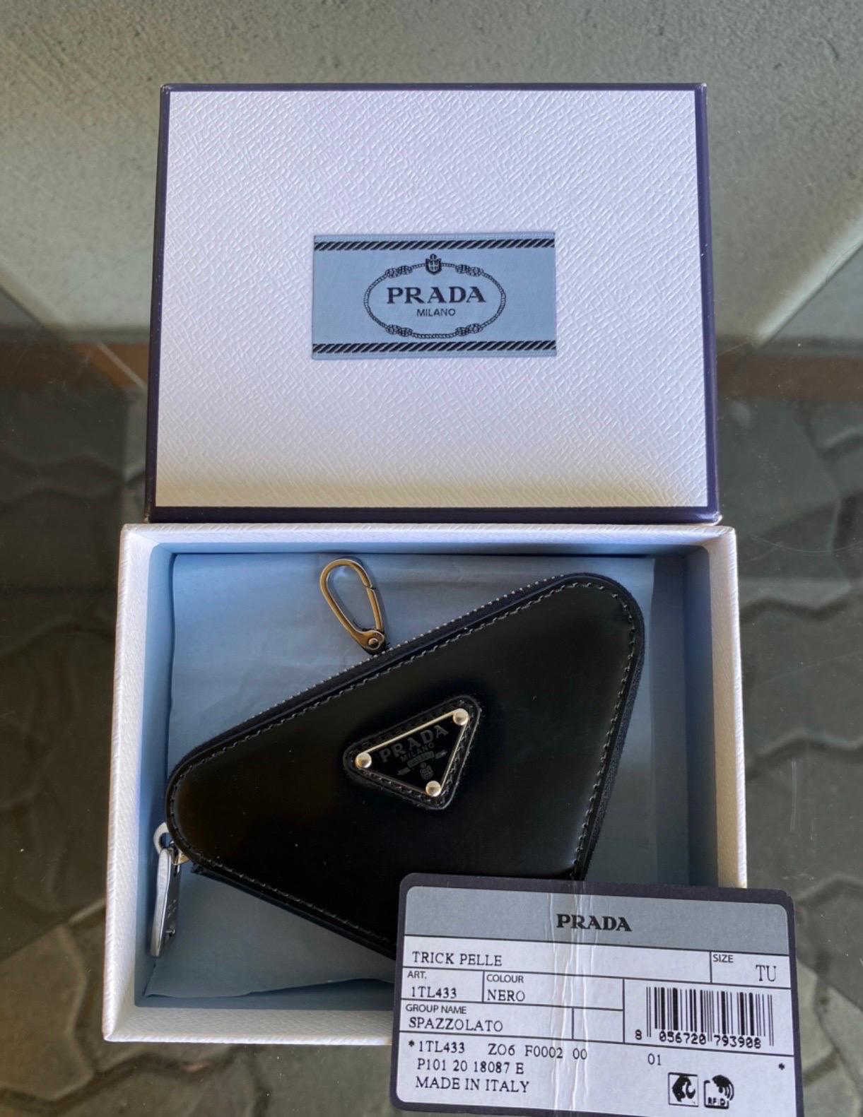Prada Trick pelle black leather accessorie For Sale at 1stDibs