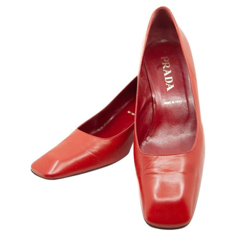 Prada Very Vintage Red Block Heel For Sale at 1stDibs