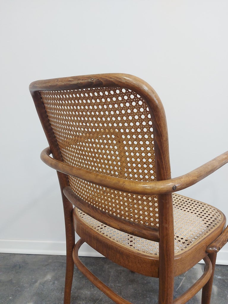 Prague Chair, No. 811 Bentwood Chair, 1960s Arm Rest For Sale at 1stDibs