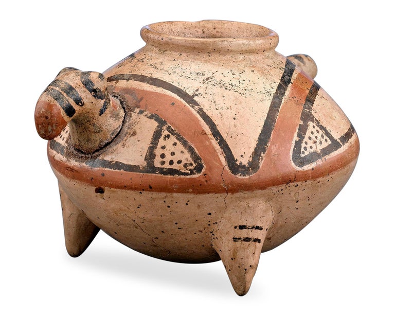 Pre-Columbian Diquis Spotted Animal with Tail For Sale at 1stDibs