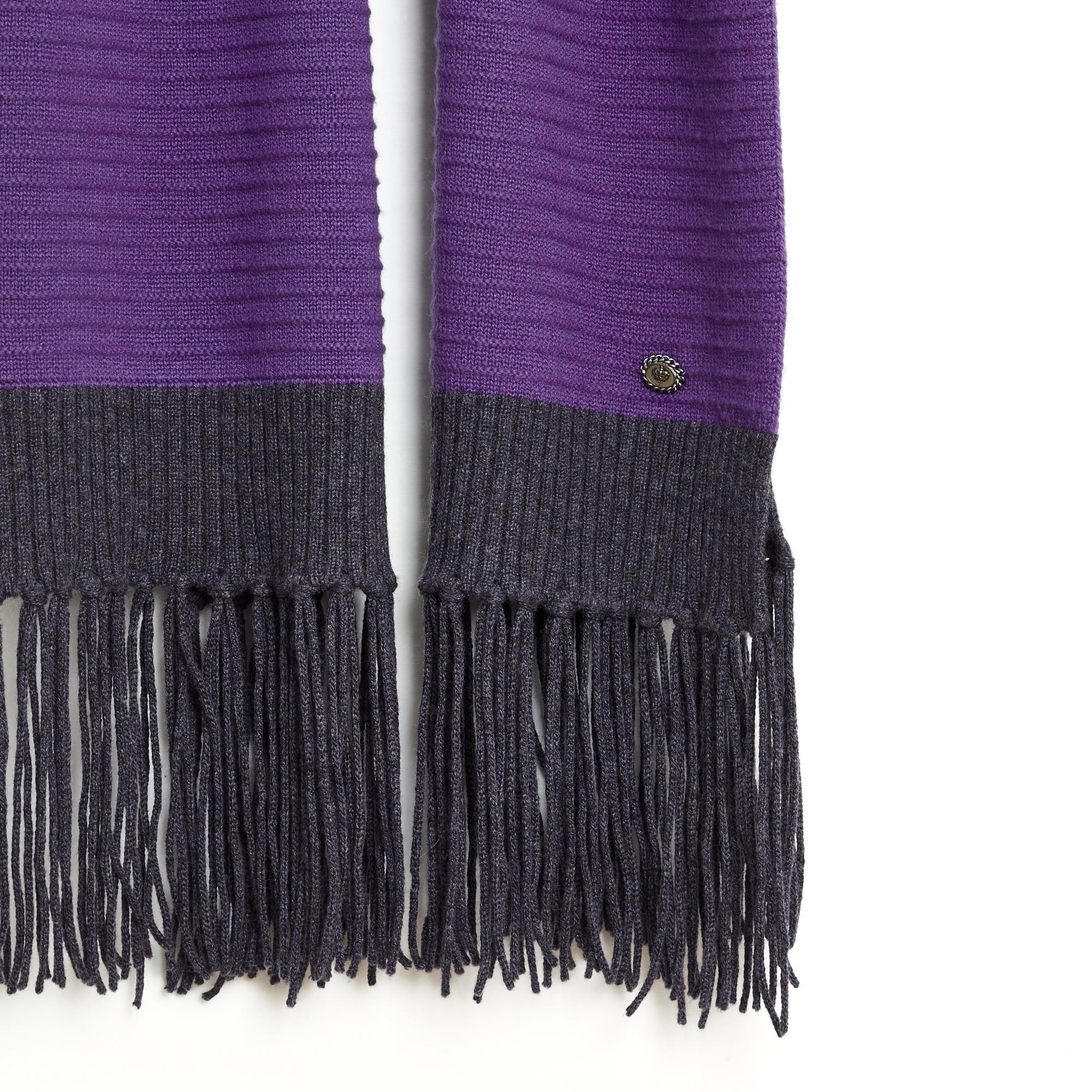 Pre Fall 2008 Chanel Set Dark Grey Purple Cashmere FR40 For Sale at 1stDibs