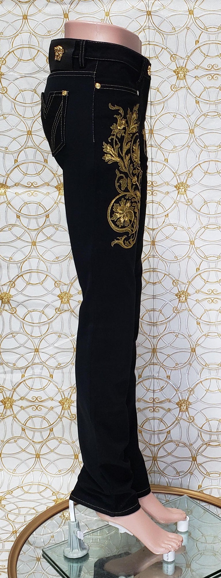 Pre-Fall 2013 L # 2 BRAND NEW VERSACE BAROQUE GOLD EMBROIDERED JEANS ...