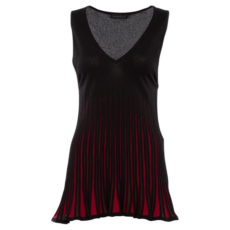 Pre-Loved Barbara Bui Women's Rib Knit V-neck Top For Sale at 1stDibs