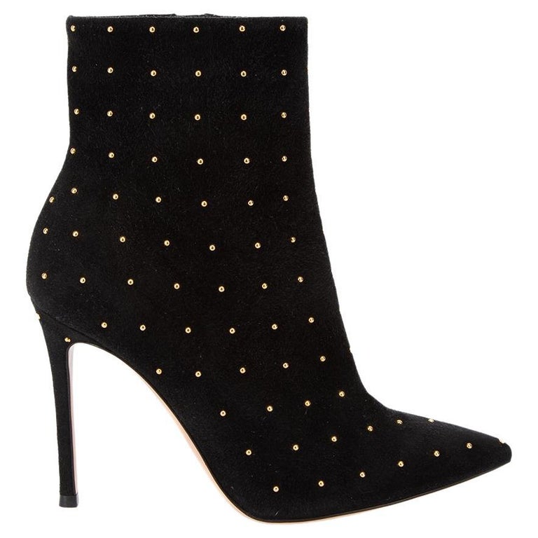 Pre-Loved Gianvito Rossi Women's Black Suede Studded Pointed Toe Ankle Boots For Sale at 1stDibs