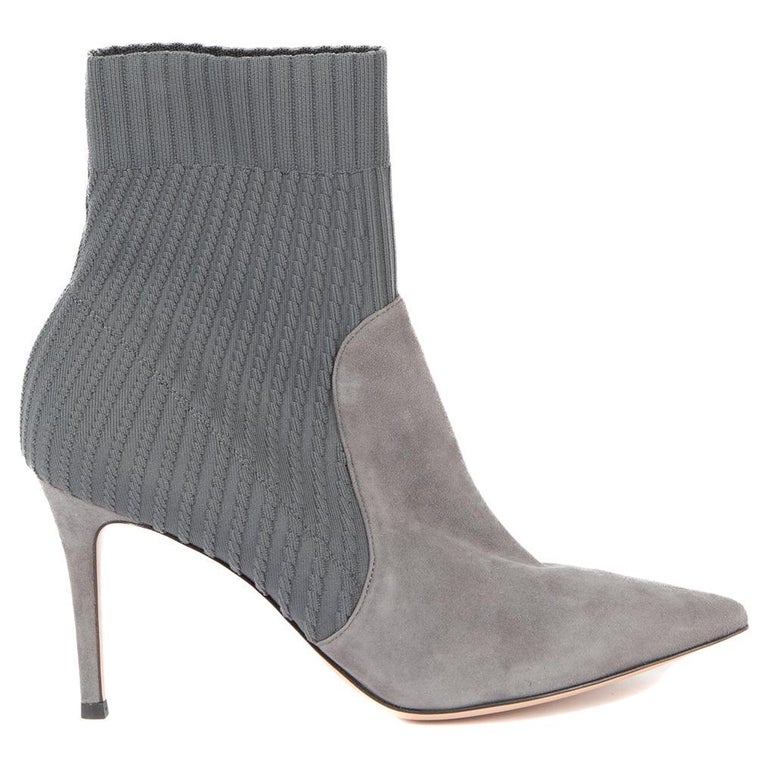Pre-Loved Gianvito Rossi Women's Katie Leather-Panelled Ribbed-Knit Sock Boots For Sale at 1stDibs