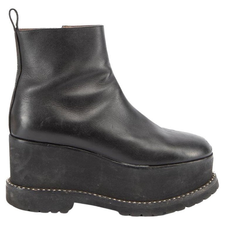 Pre-Loved Givenchy Women's Black Leather Studded Platform Boots at 1stDibs