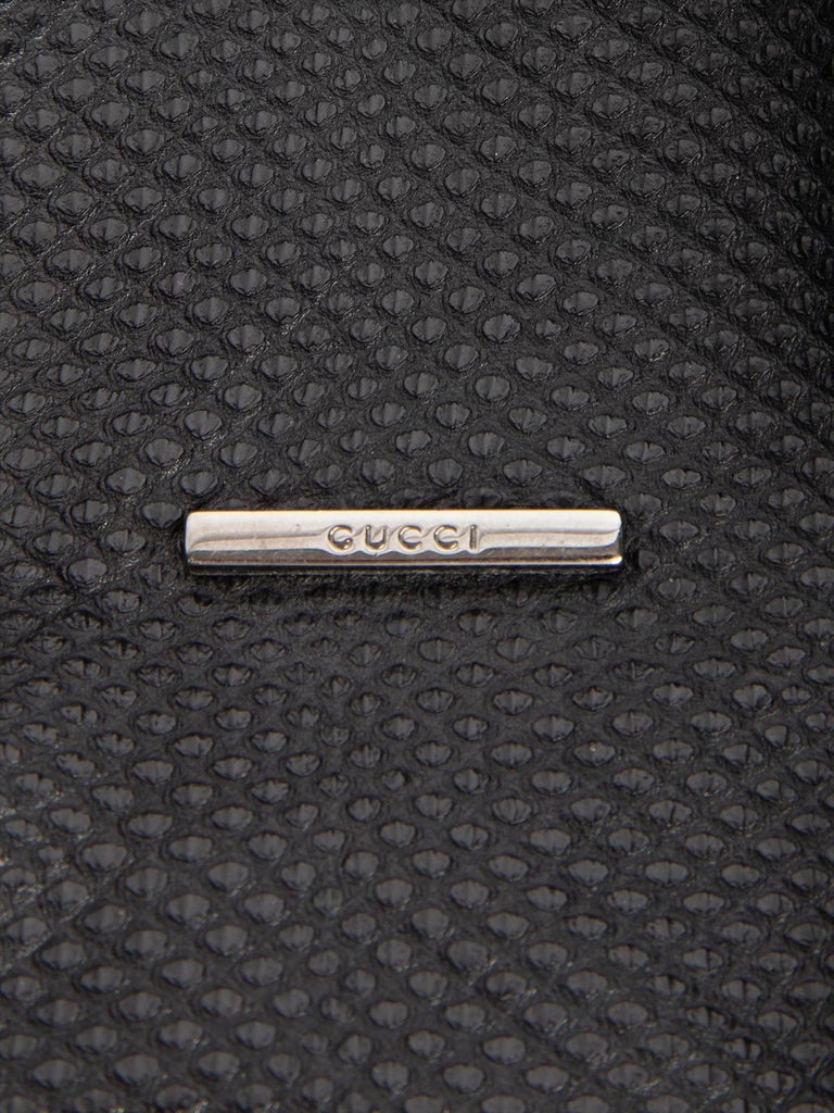 Pre-Loved Gucci Women's Embossed Leather Shoulder Bag For Sale at 1stDibs