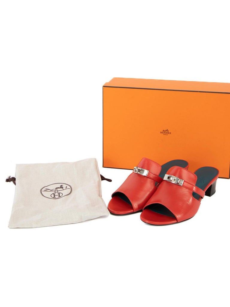 Pre-Loved Hermès Women's Candy Sandals For Sale at 1stDibs