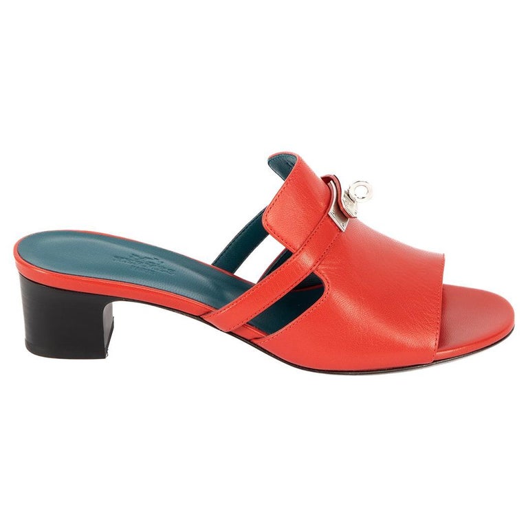 Pre-Loved Hermès Women's Candy Sandals For Sale at 1stDibs