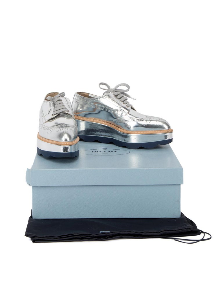 Pre-Loved Prada Women's Metallic Silver Brogue Leather Wave Wingtip ...