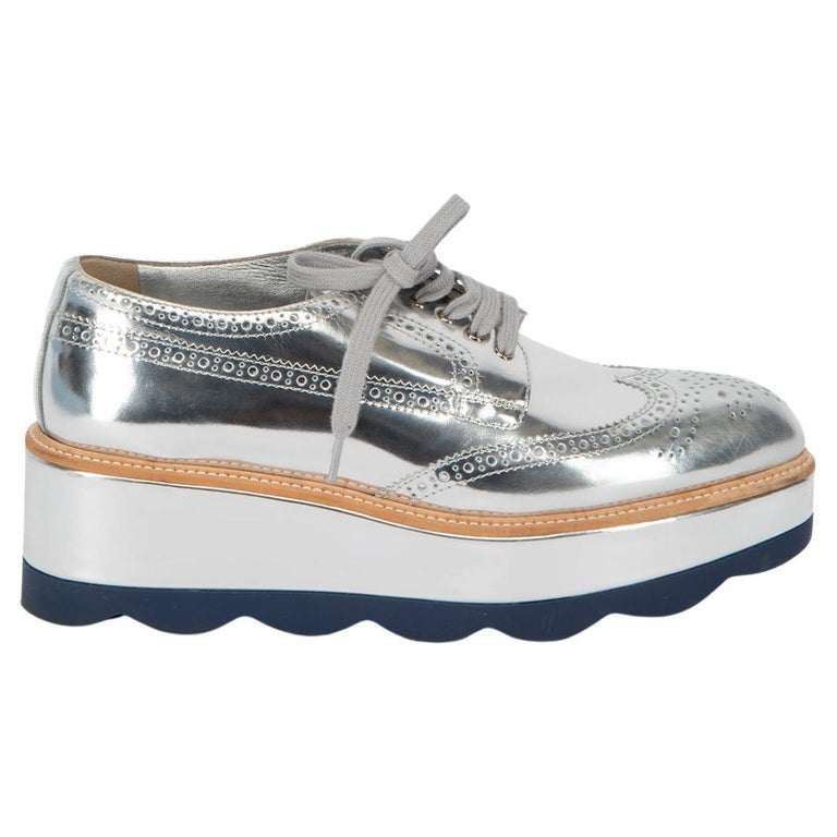 Pre-Loved Prada Women's Metallic Silver Brogue Leather Wave Wingtip ...