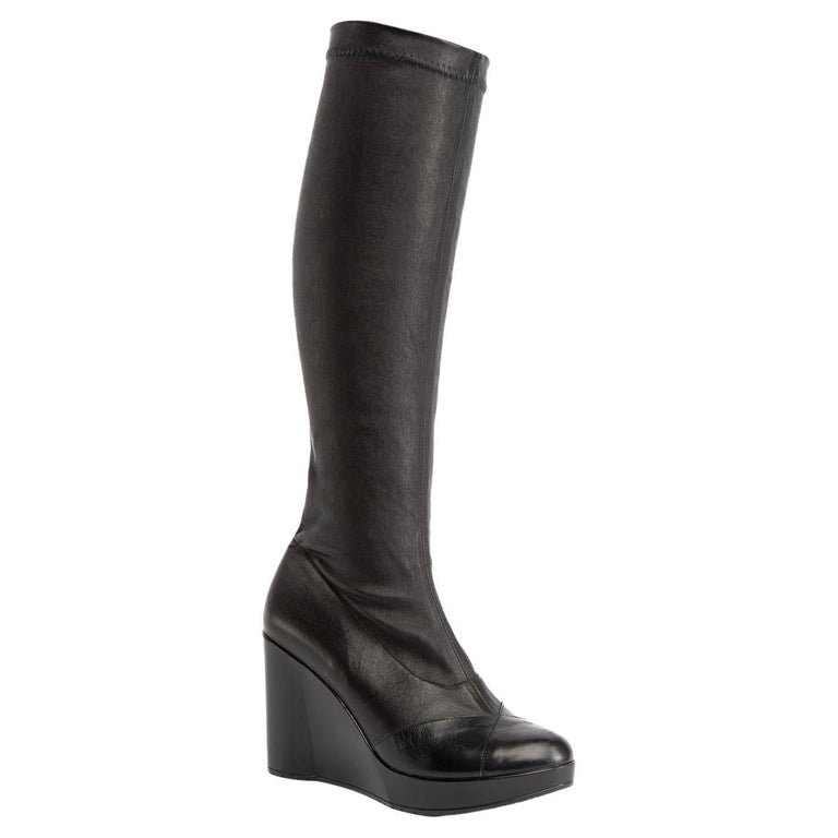 Pre-Loved Robert Clergerie Women's Loane Boots For Sale at 1stDibs