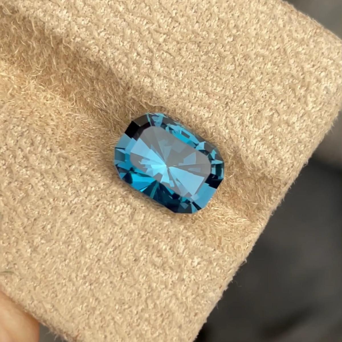 Precision Cut Natural London Blue Topaz Stone 4.55 Carats African Topaz ...