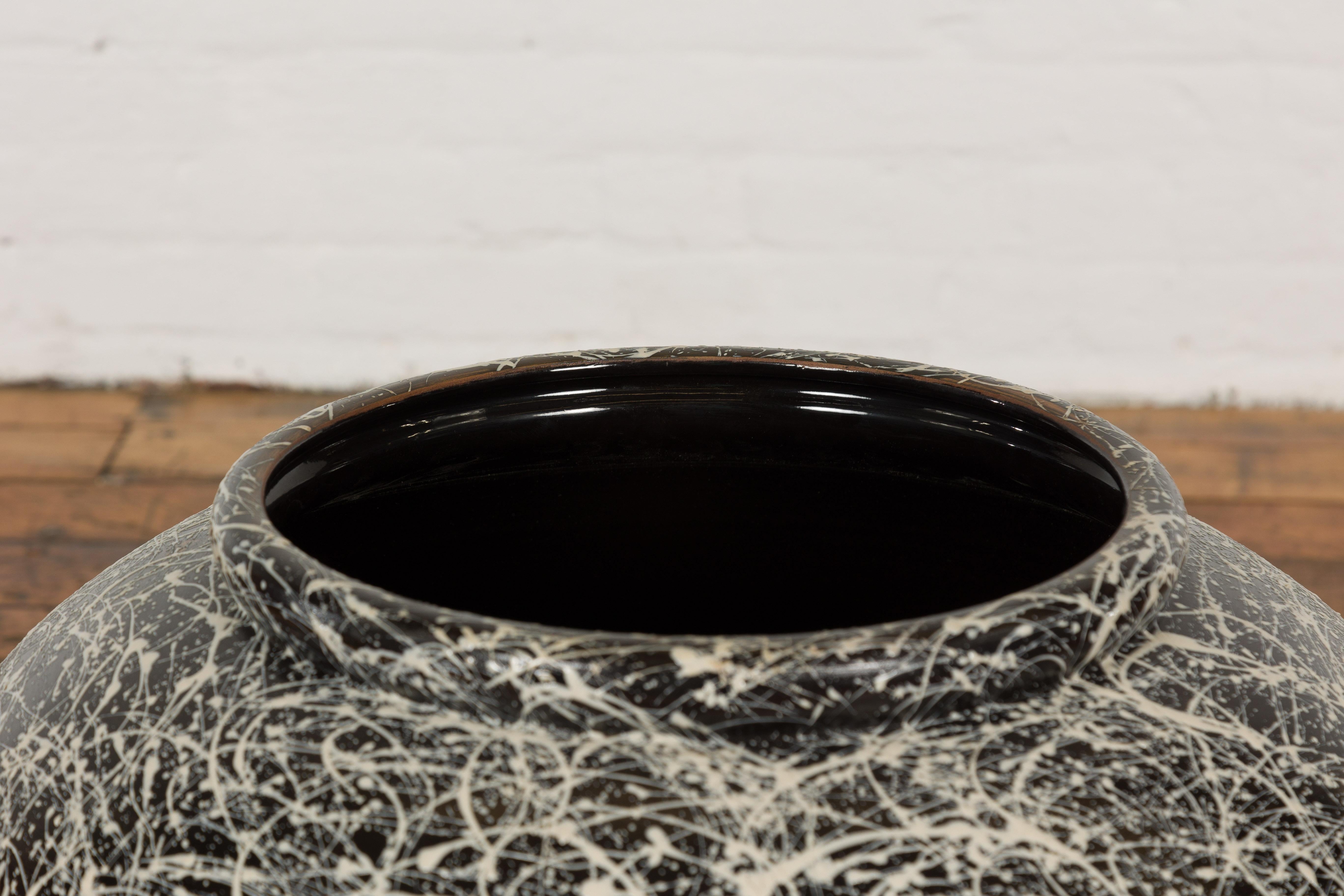 Prem Collection Artisan Made Black and White Planter with Dripping ...