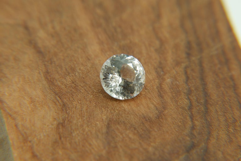 Premium: Vivid Crisp White Sapphire, Diamond like For Sale at 1stDibs