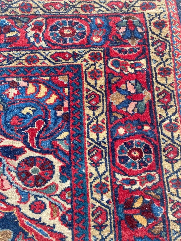 Pretty Antique Sarouk Rug For Sale at 1stDibs