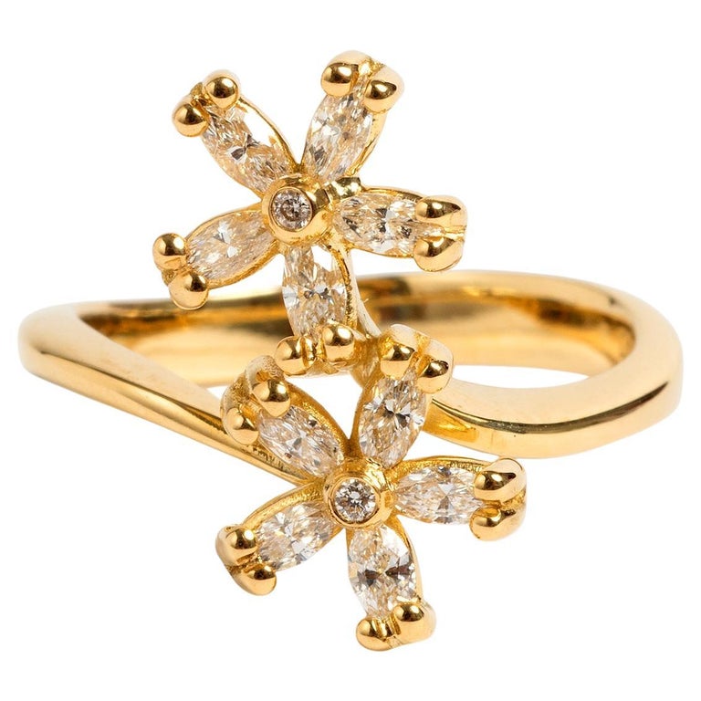 Pretty Diamond Set Flower Ring '0.25 Carat in Diamonds', 18 Carat ...