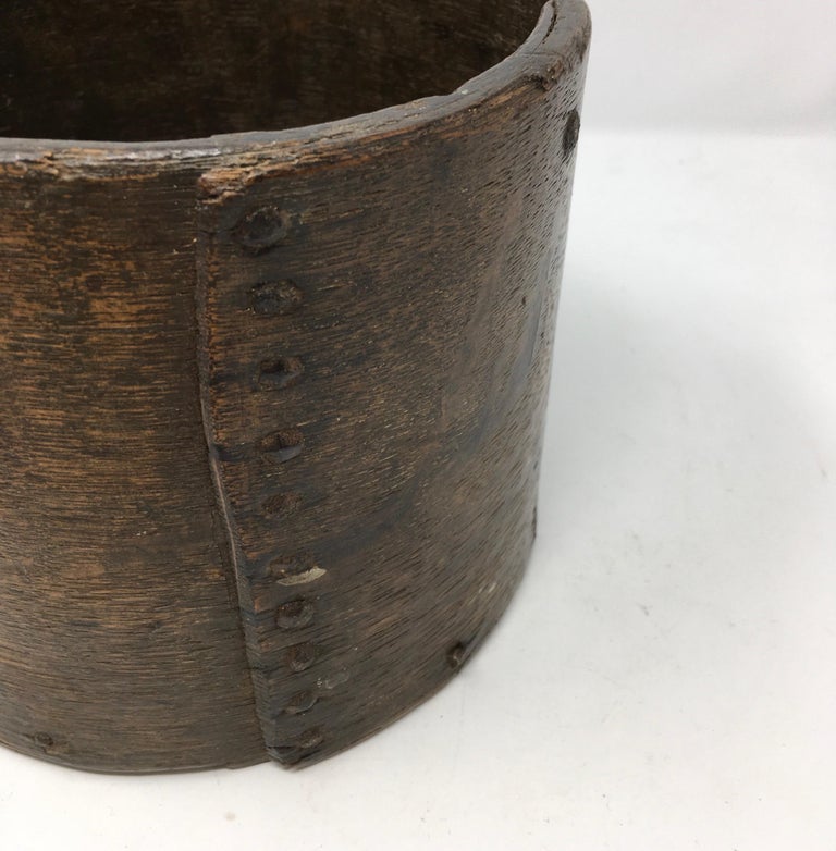 Primitive English Two Quart Grain Measure at 1stDibs