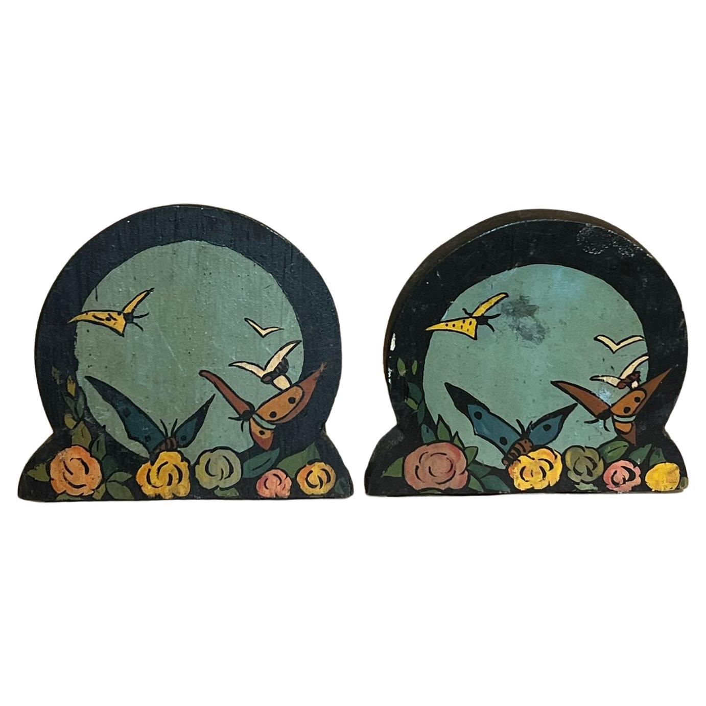 Primitive hand painted Bookends For Sale at 1stDibs
