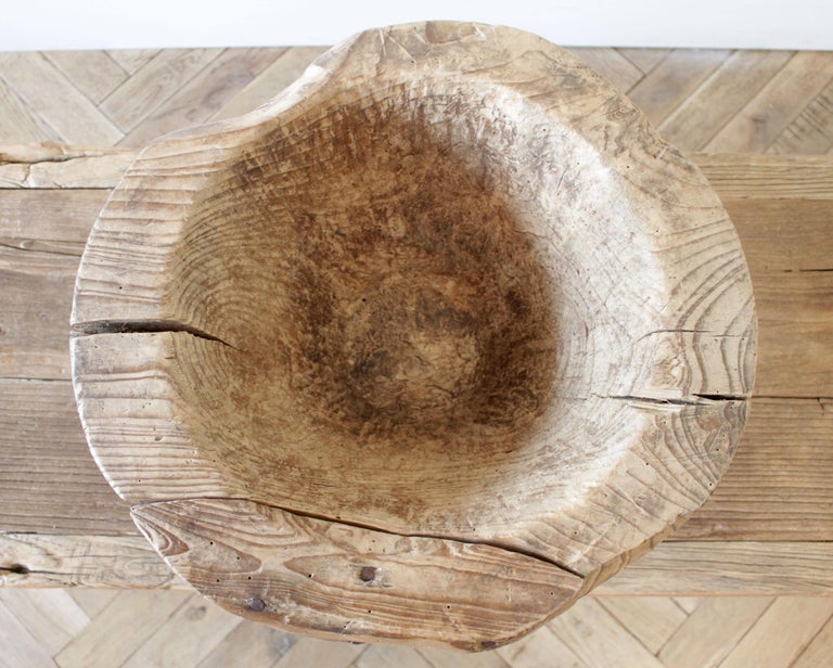 Primitive Rustic Style Tree Trunk Wood Bowl at 1stDibs | tree trunk bowl