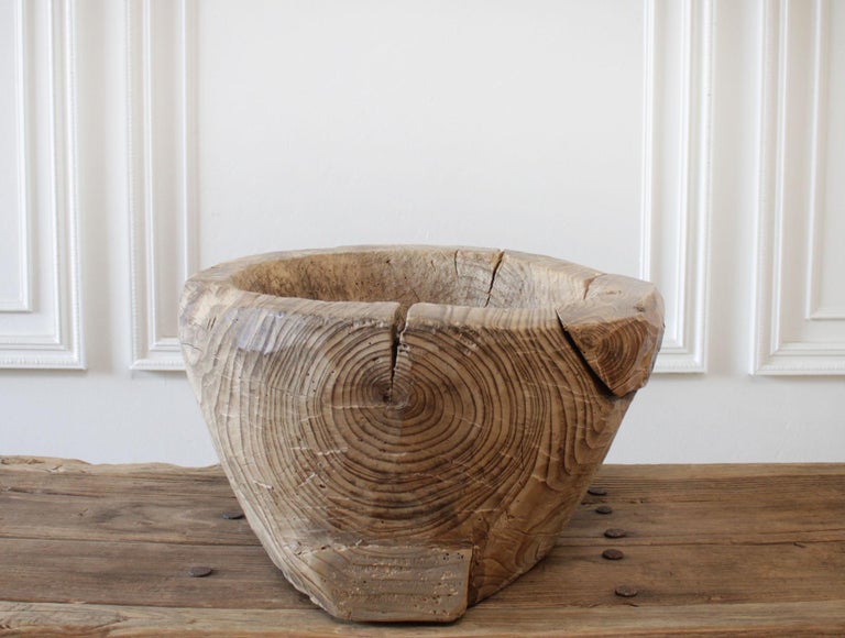 Primitive Rustic Style Tree Trunk Wood Bowl at 1stDibs | tree trunk bowl