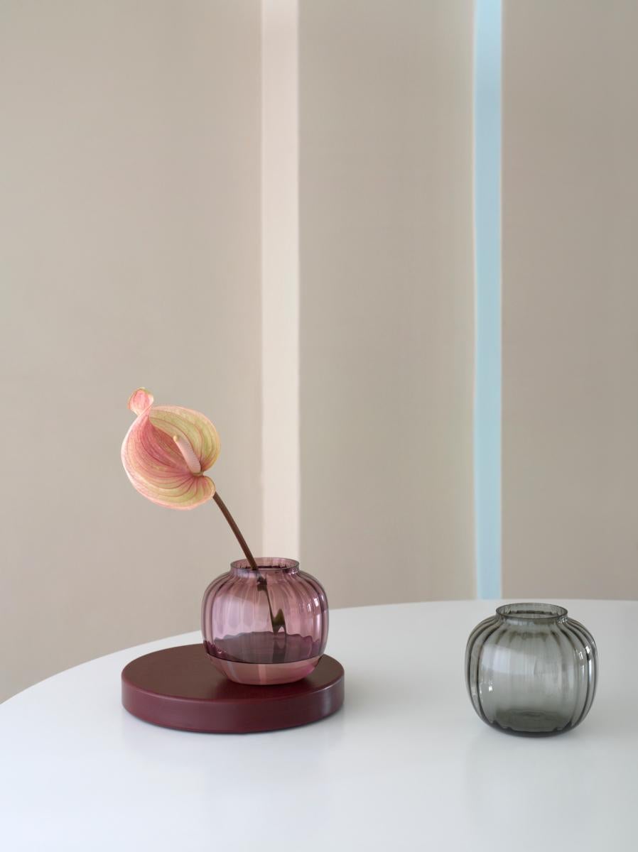 Primula Vase Plum For Sale at 1stDibs