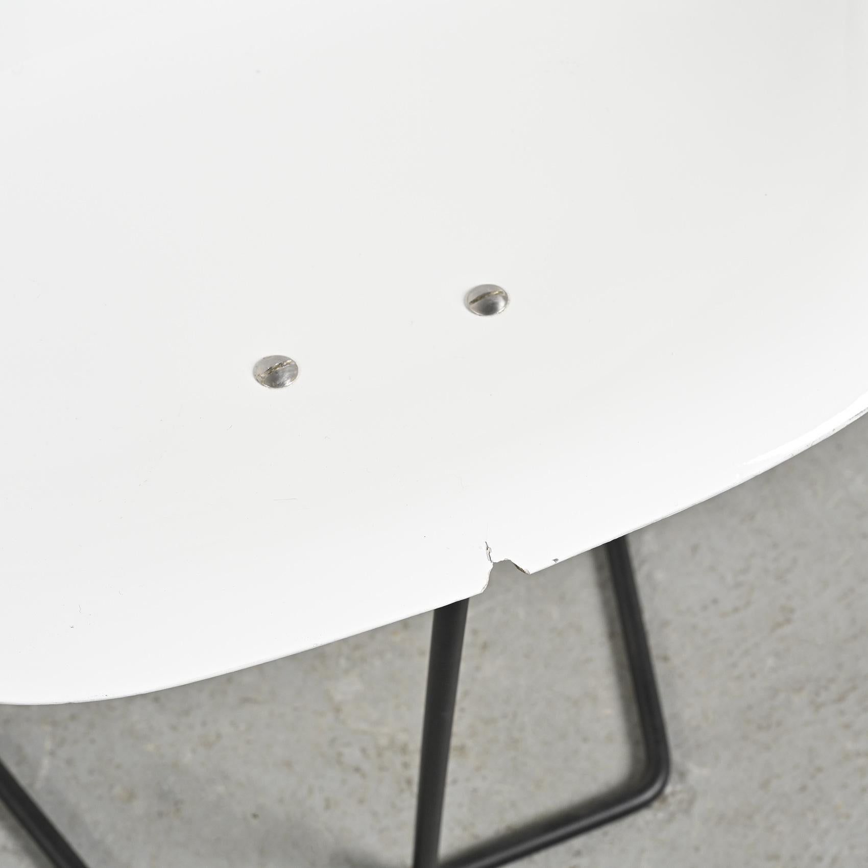 Prototype of "Coccinelle" chairs by René-Jean Caillette, Steiner For ...