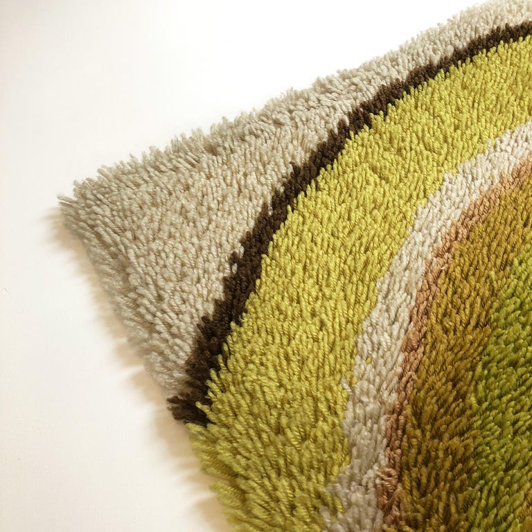 Psychedelic Vintage 1970s Modernist High Pile Op Art Carpet Rug ...