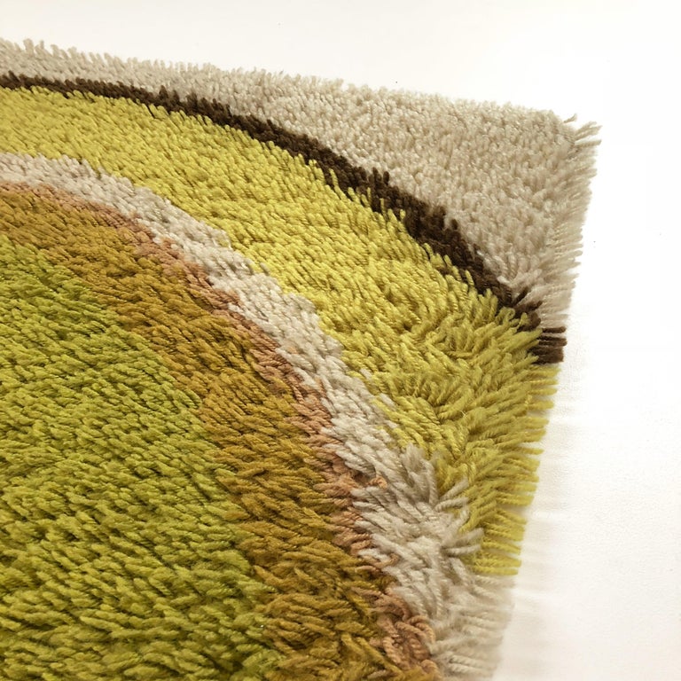 Psychedelic Vintage 1970s Modernist High Pile Op Art Carpet Rug ...