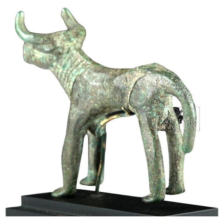 Published Greek Archaic Bronze Bull For Sale at 1stDibs