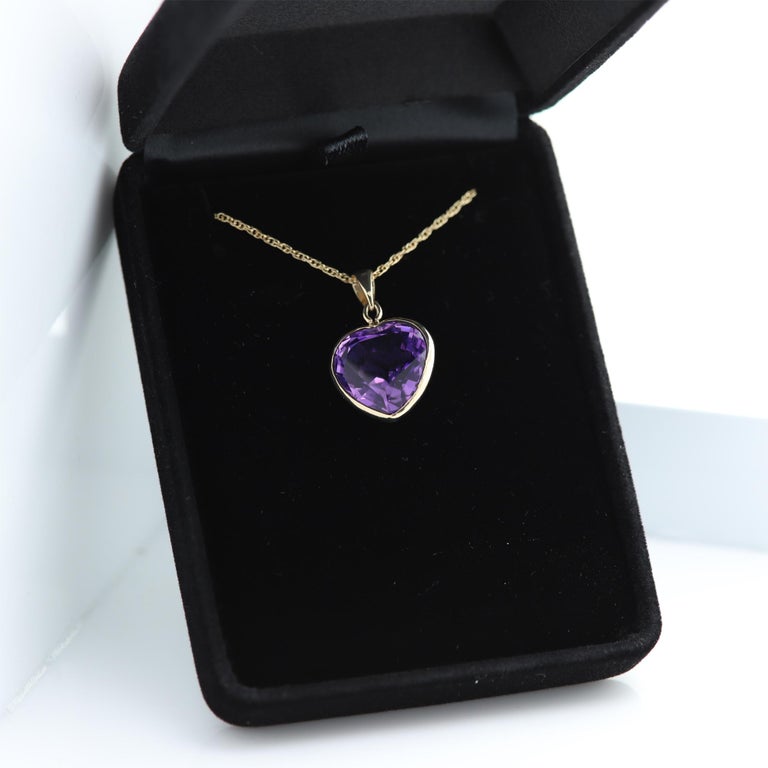 Purple Heart Amethyst Pendant 14 Karat Yellow Gold For Sale at 1stDibs