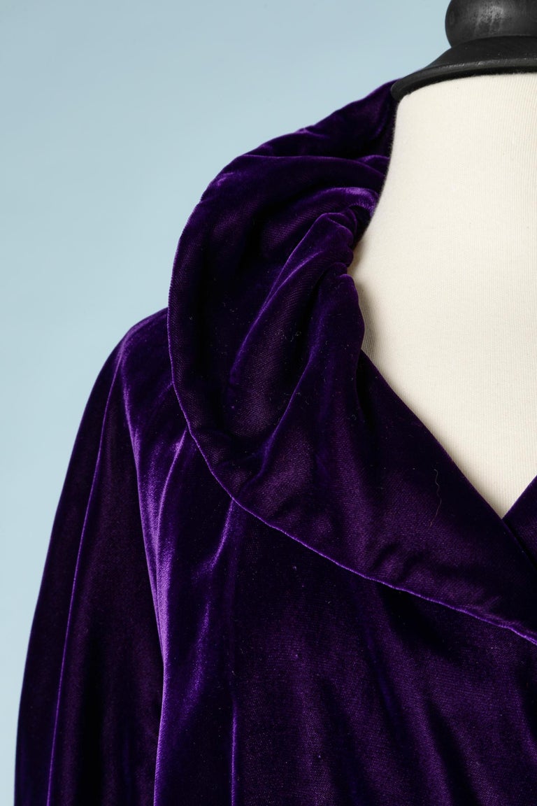 Purple silk velvet Opéra coat Halston For Sale at 1stDibs