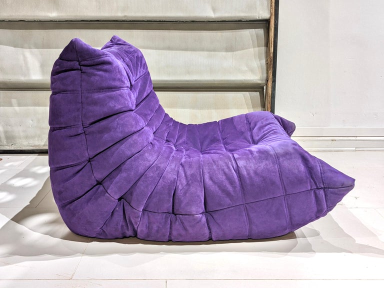 Purple alcantara "Chauffeuse" Togo by Michel Ducaroy for Ligne Roset at ...