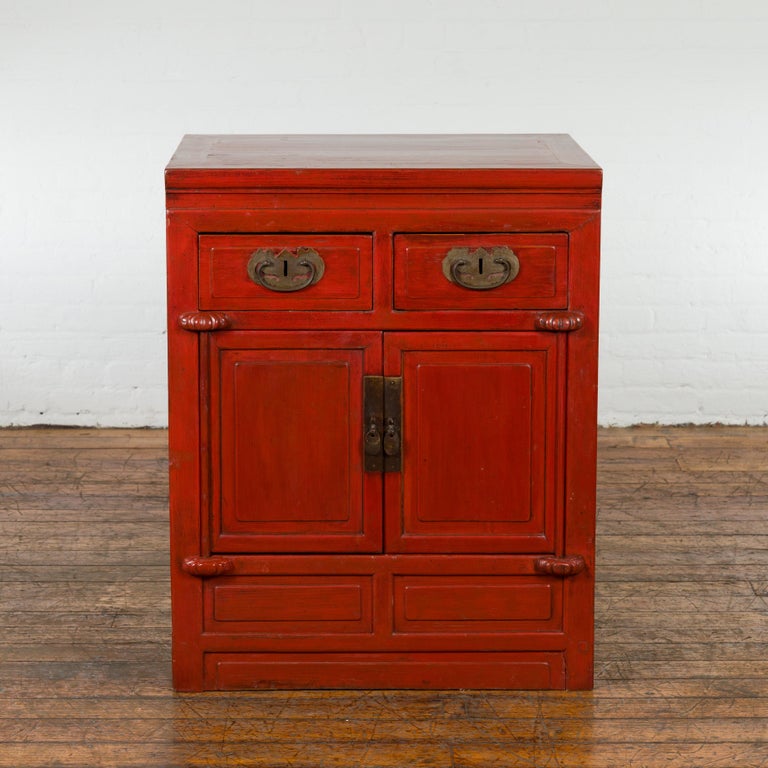 Qing Dynasty 19th Century Chinese Red Lacquer Cabinet with Drawers and Doors For Sale at 1stDibs