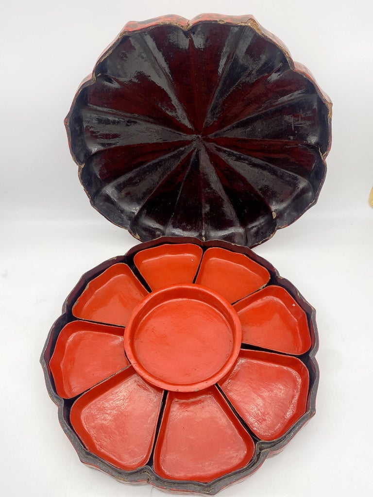 Qing Dynasty Chinese Wooden Red Lacquered Presentation Box For Sale at ...