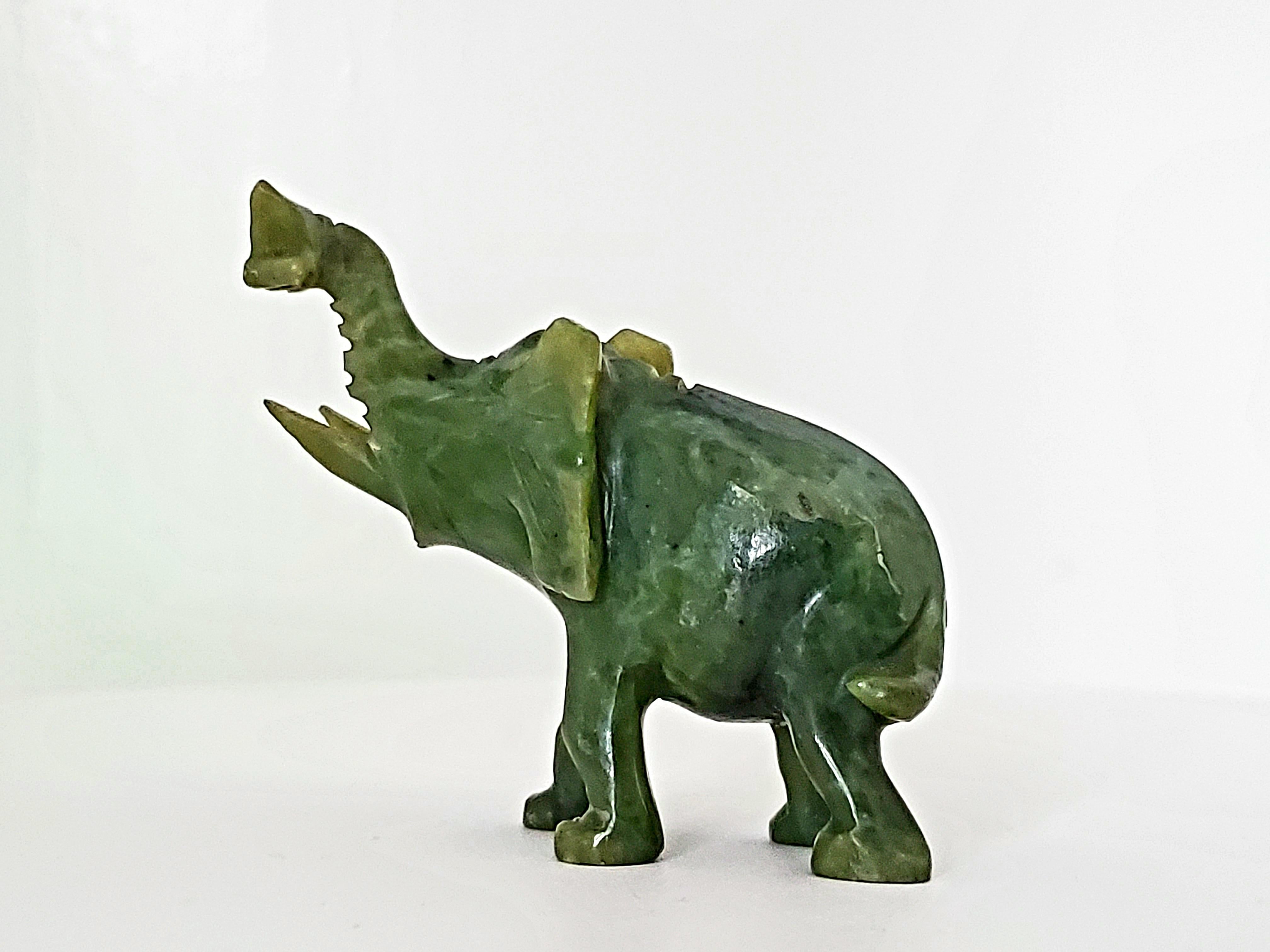 Natural Spinach Jade Animal Figurines from Qing Dynasty For Sale at 1stDibs