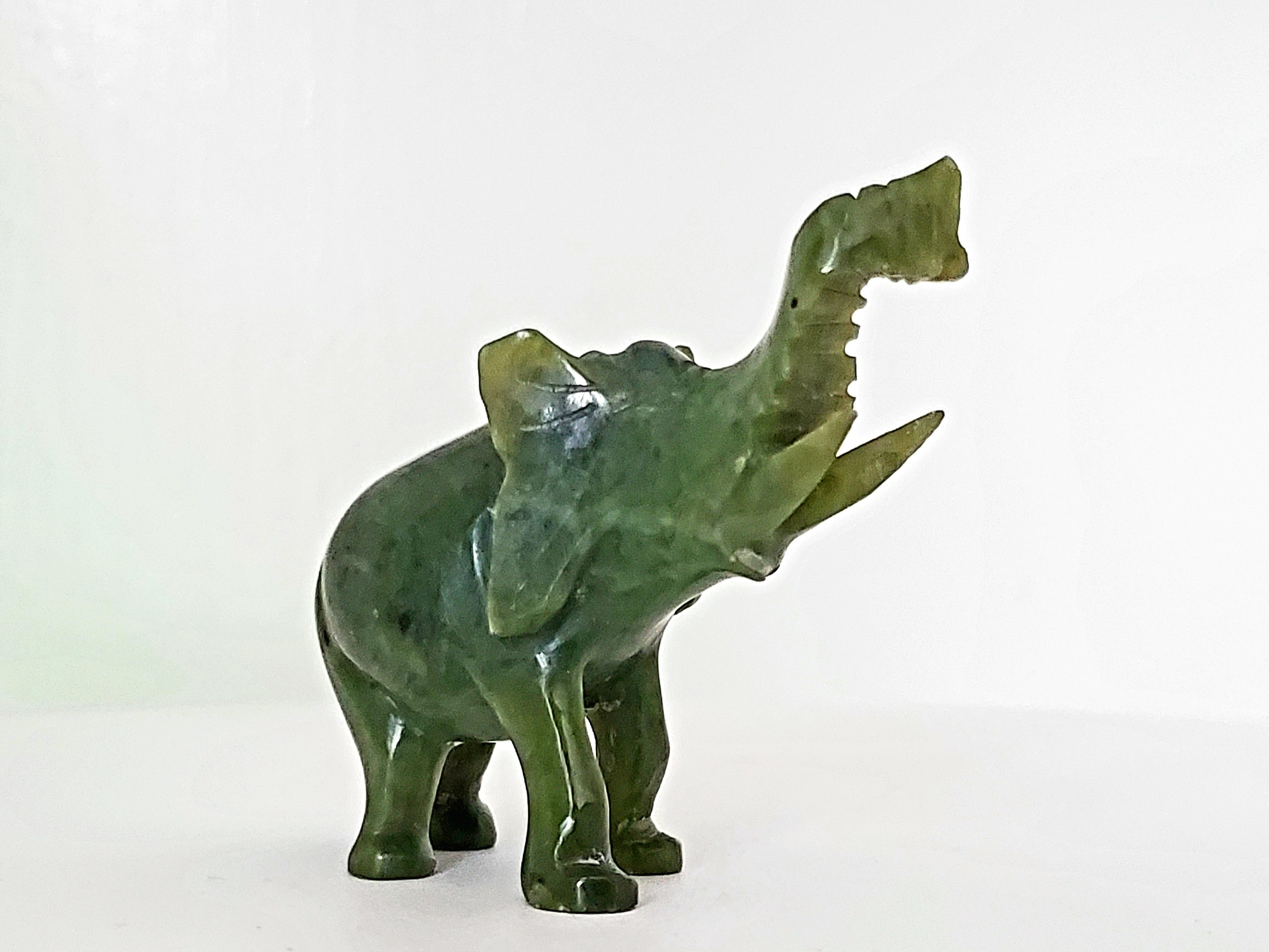 Natural Spinach Jade Animal Figurines from Qing Dynasty For Sale at 1stDibs